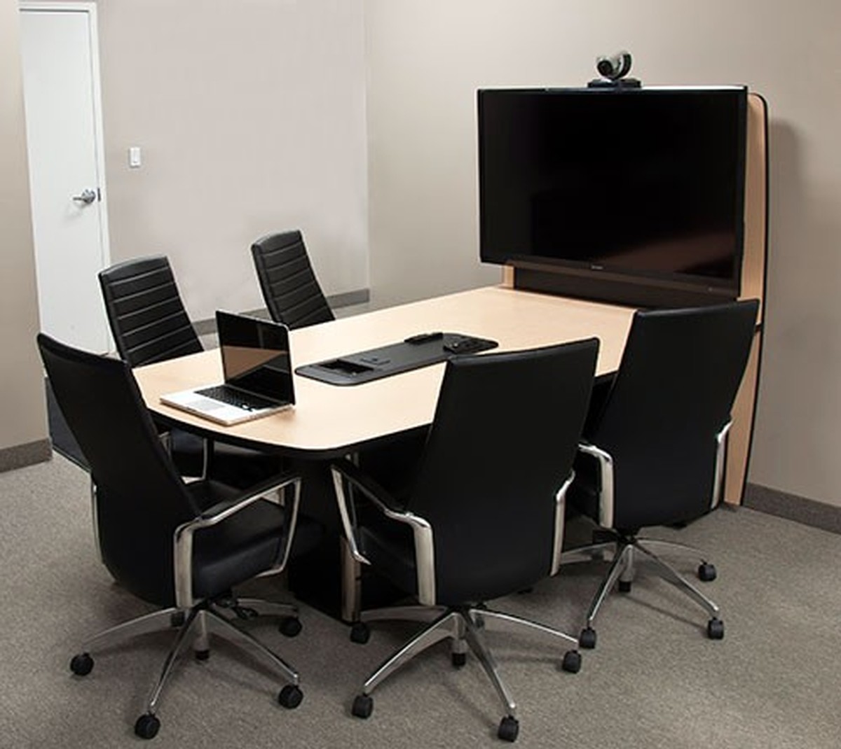 AVF T526 Huddle Table w/ Back Wall, Seats 6, Furniture Laminate - 10 ...